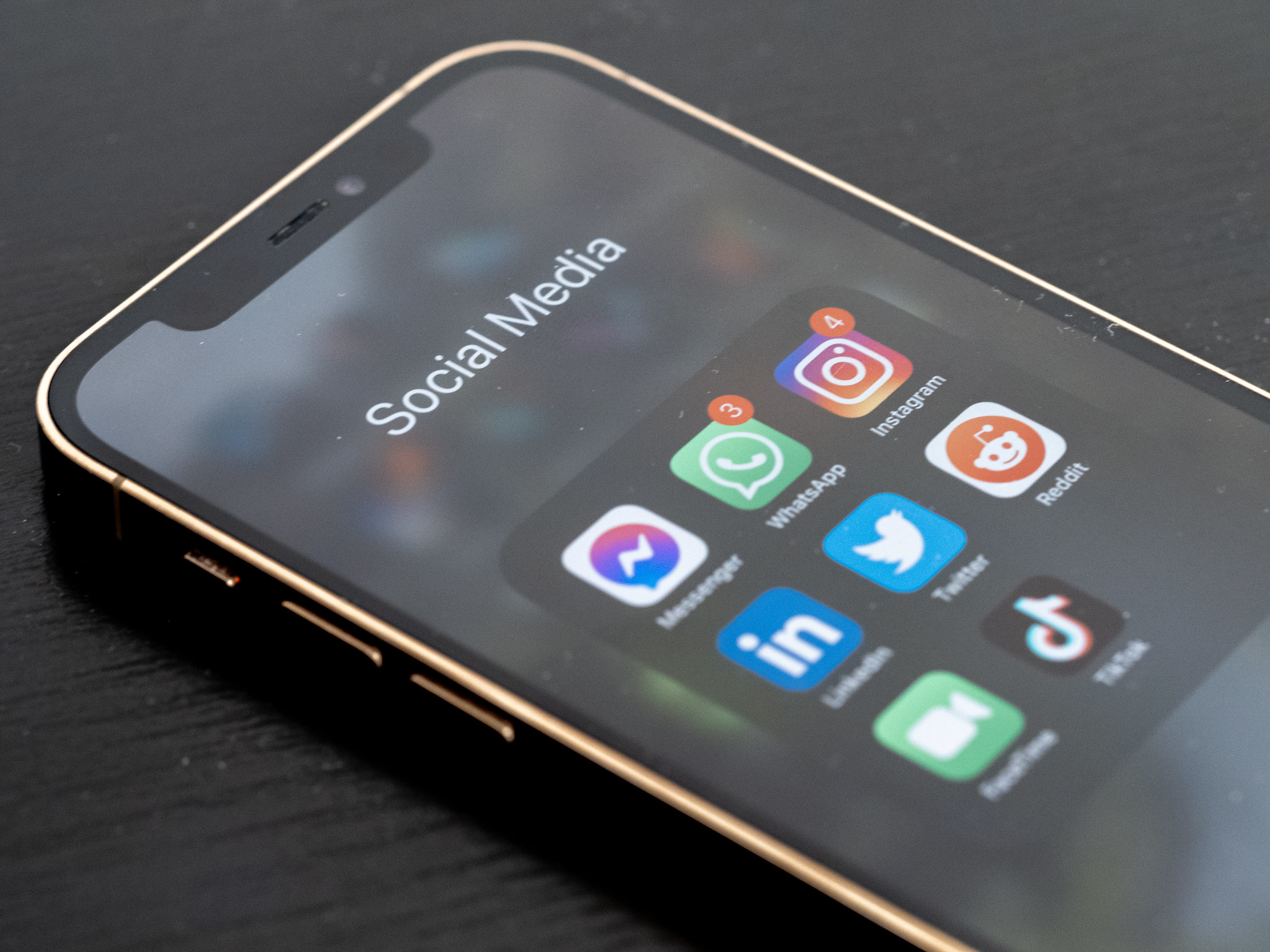 The Law Bytes Podcast, Episode 201: Robert Diab on the Billion Dollar ...